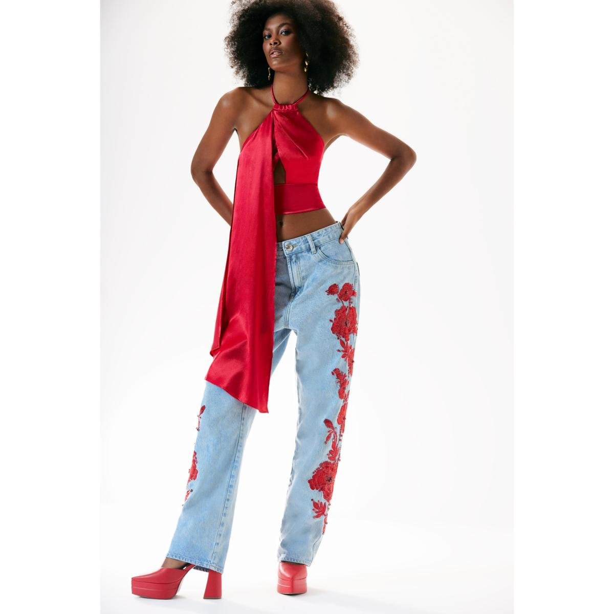 CALÇA ZENDAYA CINTURA BAIXA COM BORDADO VERMELHO - Vermelho | Zattini